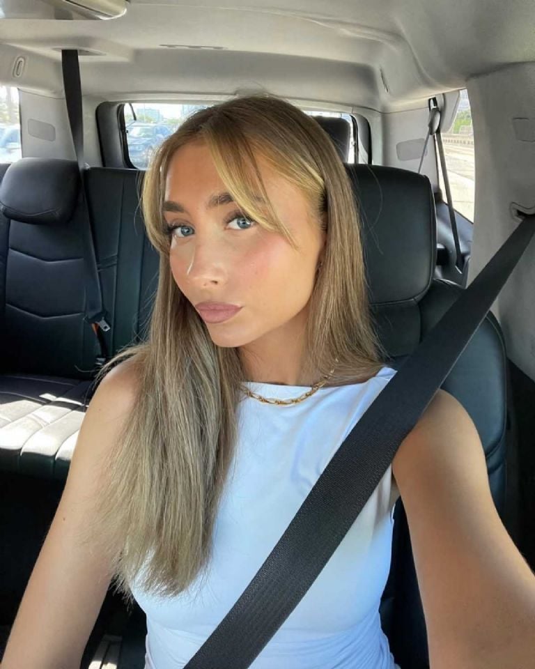 Lily Phillips Edad Estatura Instagram Y Novio De La Modelo Viral Gluc